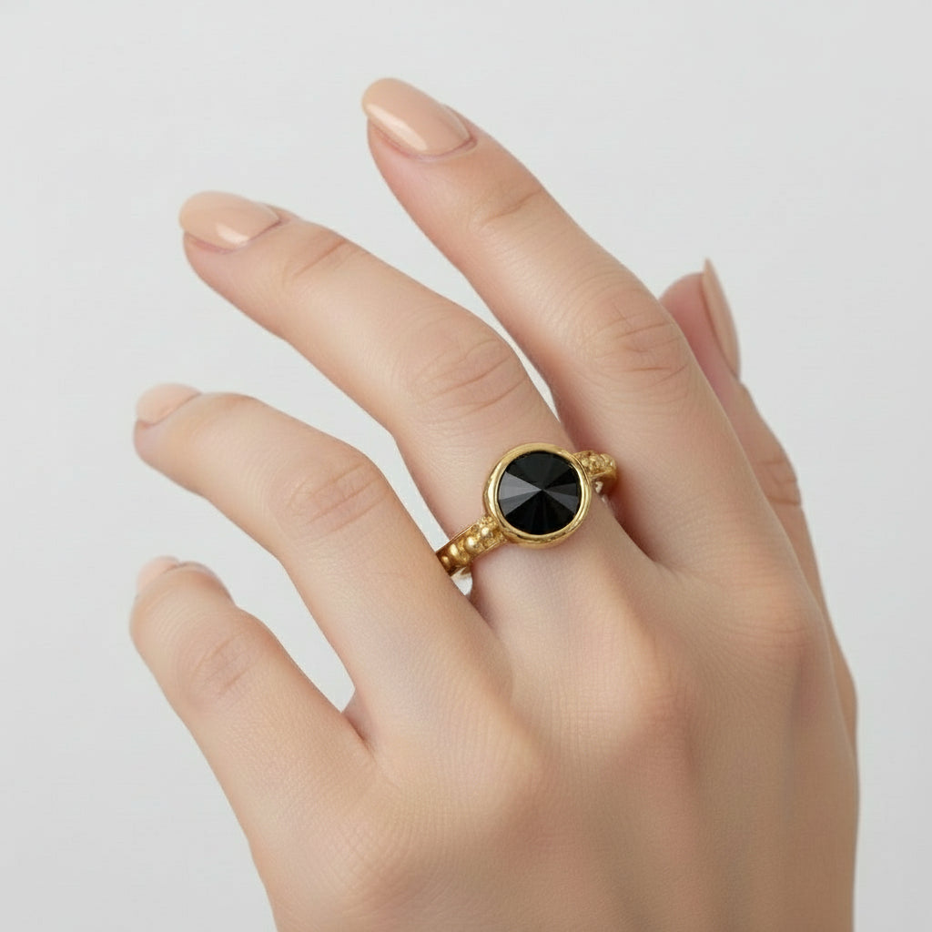 TRA-LA-RA GRECIA BLACK CRYSTAL RING